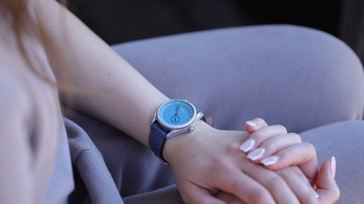 Vario NAVI Single Hand Clear Water Blue Small Seconds Compass