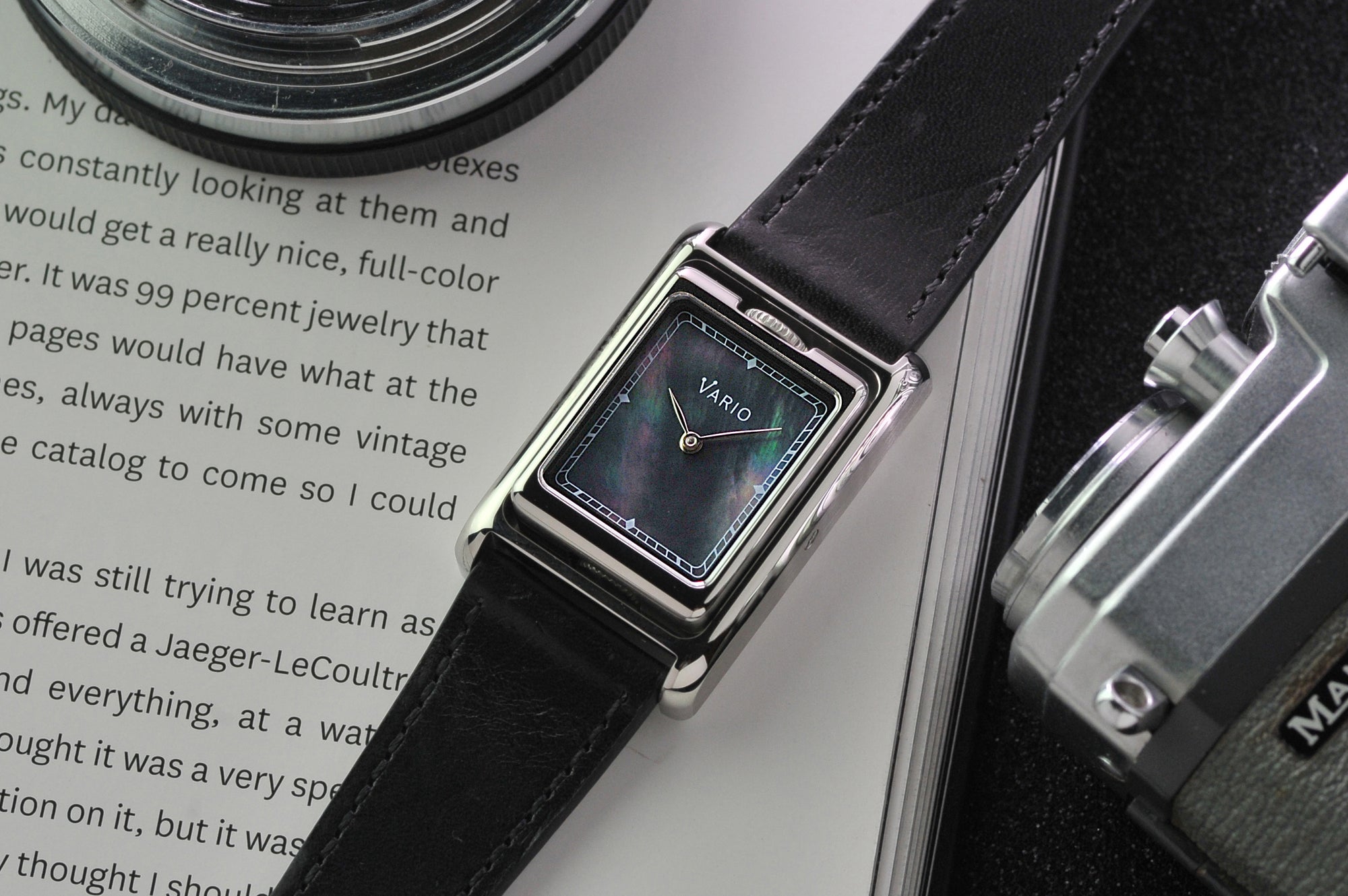 Vario VERSA Reversible Dual Time Silver-Black MoP Watch