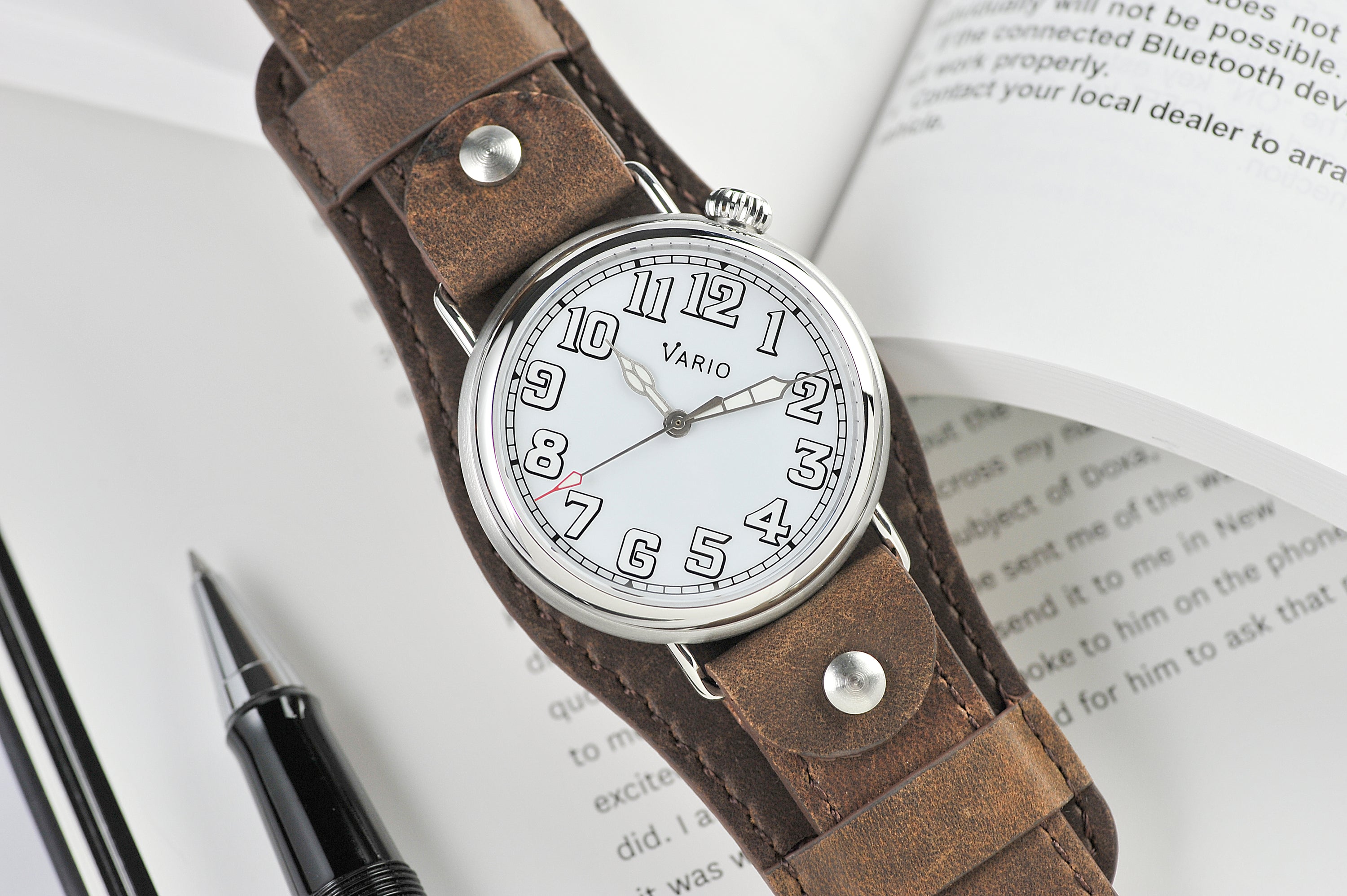 Vario 1918 Pilot White Dial with White Lume Watch