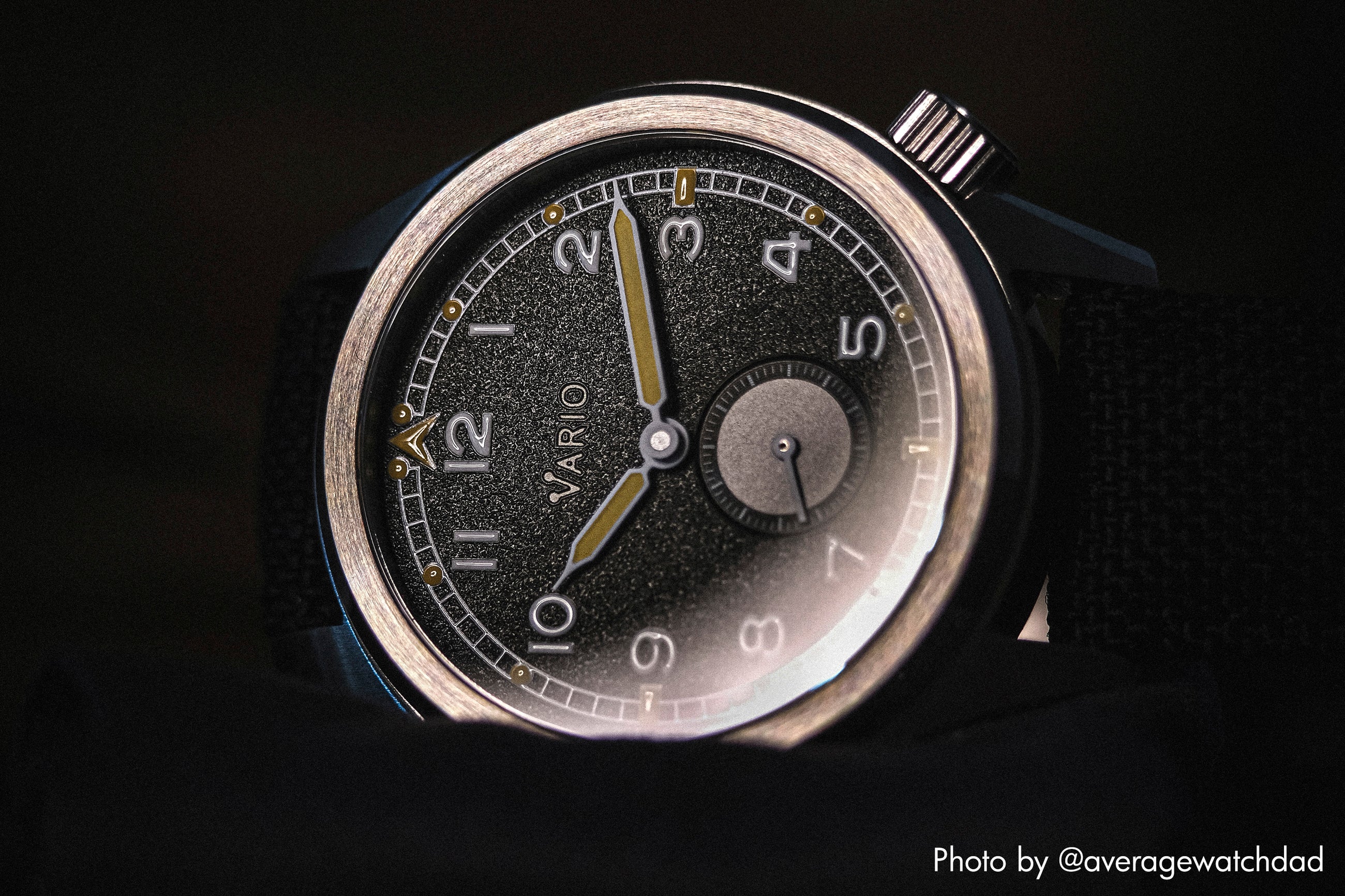 Vario 1945 D12 Raven Black Field Watch