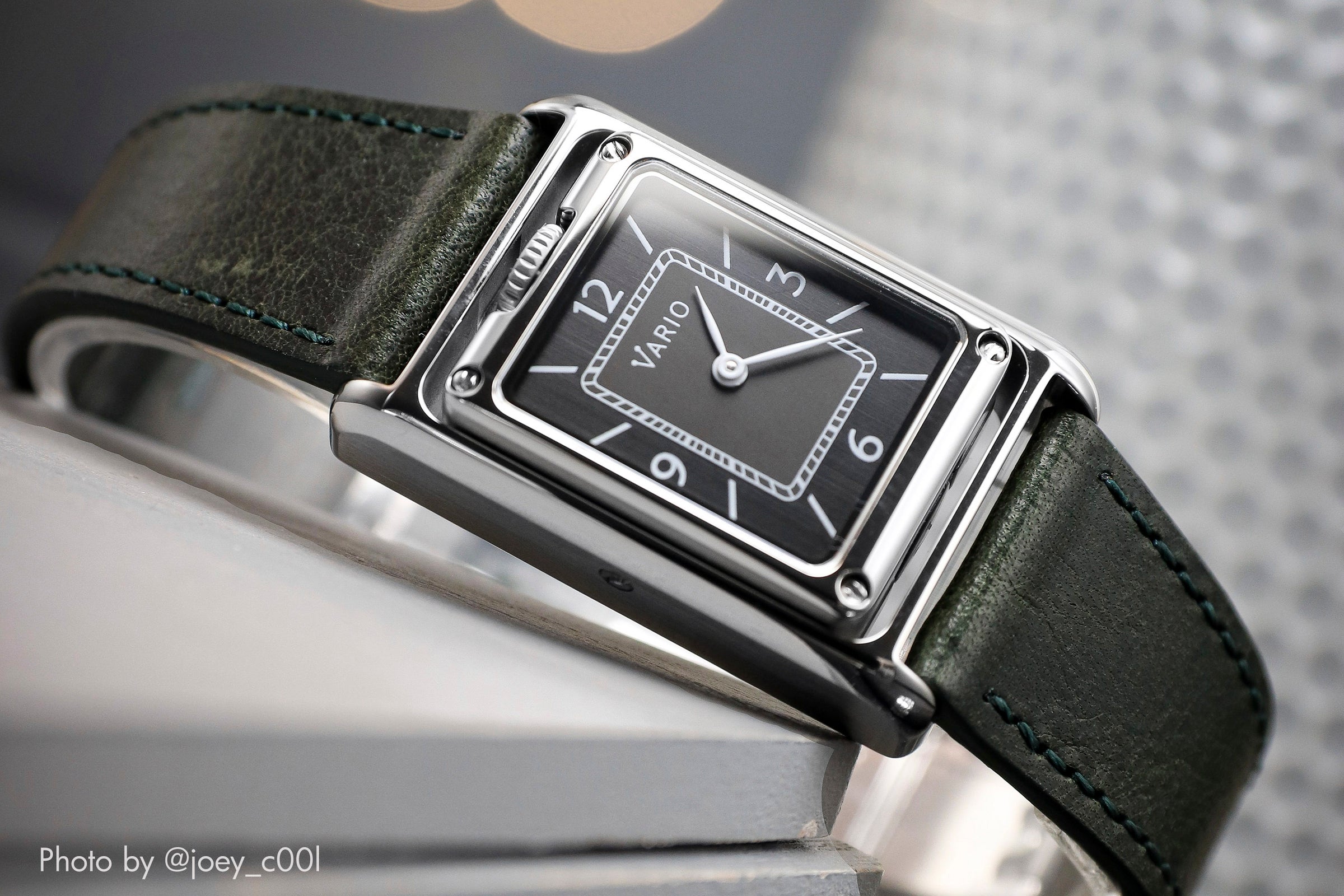 Vario VERSA Reversible Dual Time Gunmetal-White Enamel Watch